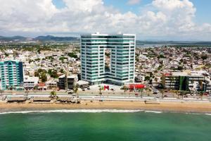 Mazatlan Vacations at Torre eMe 412 Mazatlan, Mazatlán