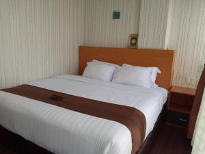 Hotel Belangi Syariah Taakengon Mitra RedDoorz, Takengon (updated ...