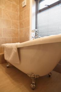 The Windmill Inn - Whitby, Whitby (updated prices 2025)