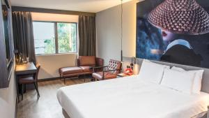 Radisson RED London Greenwich The O2, London – Updated 2022 Prices
