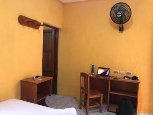 Natz Hotel, Flores (updated prices 2025)