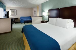 Holiday Inn Express & Suites Smithfield - Providence by IHG, Smithfield ...