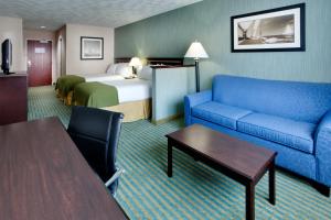Holiday Inn Express & Suites Smithfield - Providence by IHG, Smithfield ...