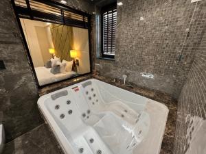 Hotel Golden Palace, Shkodër (updated prices 2025)