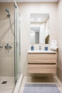 A24 Pristine & sunny suite near Plaka & Parthenon, Athens – Updated ...