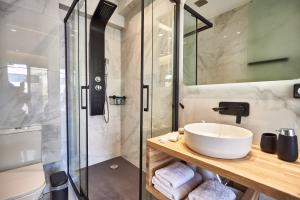 THE VAULT Brand New Loft in Athens Historic Center, Athens (updated ...