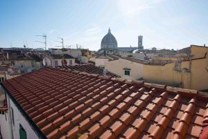 A refuge with a terrace overlooking the Duomo, Florence – Tarifs 2024