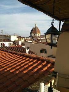A refuge with a terrace overlooking the Duomo, Florence (tarifs ...