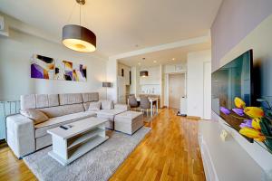 Beograd na vodi - Belgrade Waterfront Riverside, Belgrade (updated ...