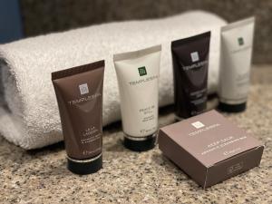 Hex Wildlife Hotel at Yorkshire Wildlife Park, Doncaster (updated ...