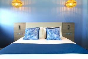 Hex Wildlife Hotel at Yorkshire Wildlife Park, Doncaster (updated ...