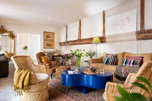 Villa Alfonso, Restored Palace House with gardens and Monuments Views ...