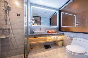 Atour X Hotel Shenzhen Longhua Dalang Commercial Center, Bao'an ...