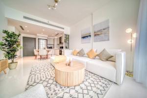 Mint Stay - Sunrise Bay 2, Dubai – Updated 2022 Prices