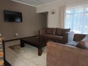 Lincoln Place, Farningham Ridge, Pinetown (updated prices 2024)