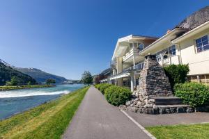 Hotel Loenfjord Loen, Loen (updated prices 2025)