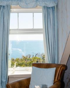 Enchanted Manor, Niton (updated prices 2025)