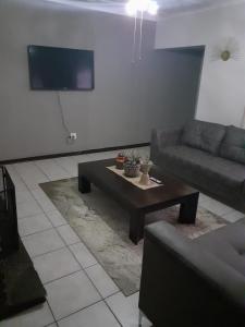 Lincoln Place, Farningham Ridge, Pinetown (updated prices 2025)