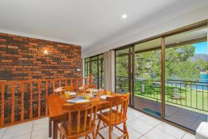 Punt House - riverfront home with ramp access, Dunbogan (updated prices ...