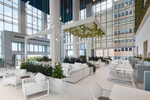 Sentral Michigan Avenue, Chicago – Updated 2024 Prices