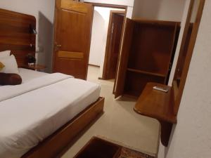 Hans Cottage Botel, Cape Coast (updated prices 2025)