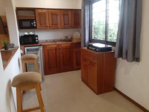 Hans Cottage Botel, Cape Coast (updated prices 2025)