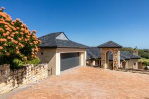 CM15 - Franzi's Dream-C15, Knysna (updated prices 2025)