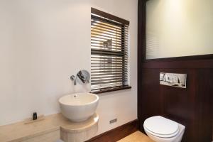 CM15 - Franzi's Dream-C15, Knysna (updated prices 2025)