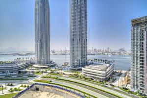 Peaceful 1BR at Creek Rise Tower 2 Dubai Creek Harbour by Deluxe ...
