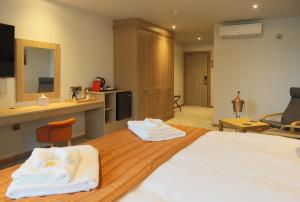 The Teifi Waterside Hotel, Cardigan (updated prices 2025)