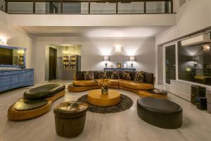 StayVista at The Banyan Abode with home feel beautiful interiors ...