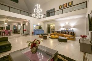 StayVista at The Banyan Abode with home feel beautiful interiors ...