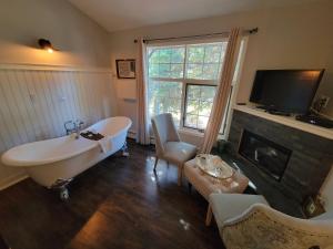 The Georgetown Inn, Canmore (updated prices 2025)