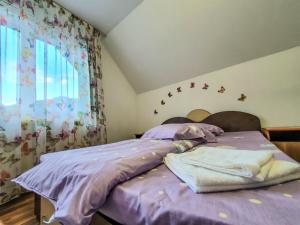 Casa de langa rau RUCAR, Rucăr – Precios actualizados 2023