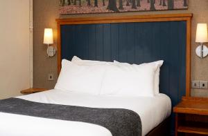 White Rabbit by Chef & Brewer Collection, Lyndhurst (updated prices 2025)