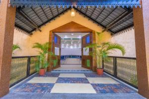 Sterling Padam Pench, Khawāsa – Updated 2024 Prices