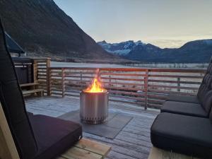Arctic Lodge Tromvik with jacuzzi, Tromsø – Updated 2023 Prices
