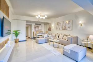 Elegant New Cairo with Pool Across AUC, Cairo – Updated 2023 Prices