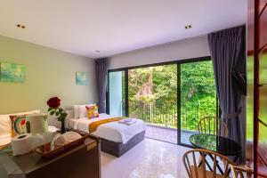Rossarin Sea View Patong, Patong Beach (updated prices 2025)