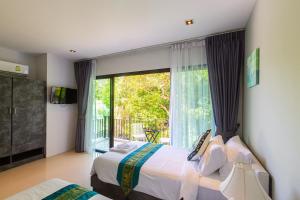 Rossarin Sea View Patong, Patong Beach (updated prices 2025)