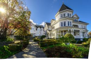 Pendray Inn and Tea House, Victoria – Updated 2024 Prices