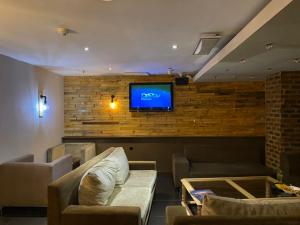 Mapungubwe Hotel Apartments Marshalltown, Johannesburg – Updated 2023 ...