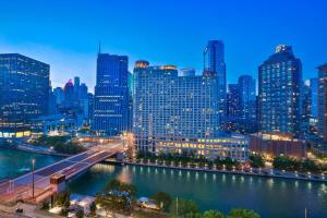 Sheraton Grand Chicago Riverwalk, Chicago (updated prices 2025)