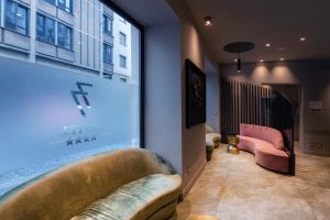 Hotel 77 Seventy-Seven - Maison D'Art Collection, Rome (updated prices ...