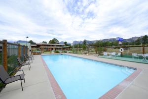 Blue Door Inn, Estes Park – Updated 2024 Prices