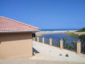 Coastal Beach Resort, Umkomaas (updated prices 2025)