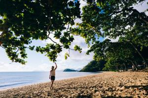 Trinity Beach Palace Luxury Estate by Belle Escapes, Trinity Beach ...