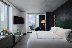 Thompson Austin, by Hyatt, Austin (updated prices 2025)