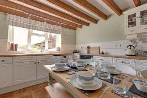 Flint Cottage, Stiffkey (updated prices 2025)