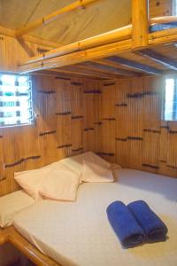 GoOd Inn White Beach Moalboal, Cebu City (updated prices 2024)